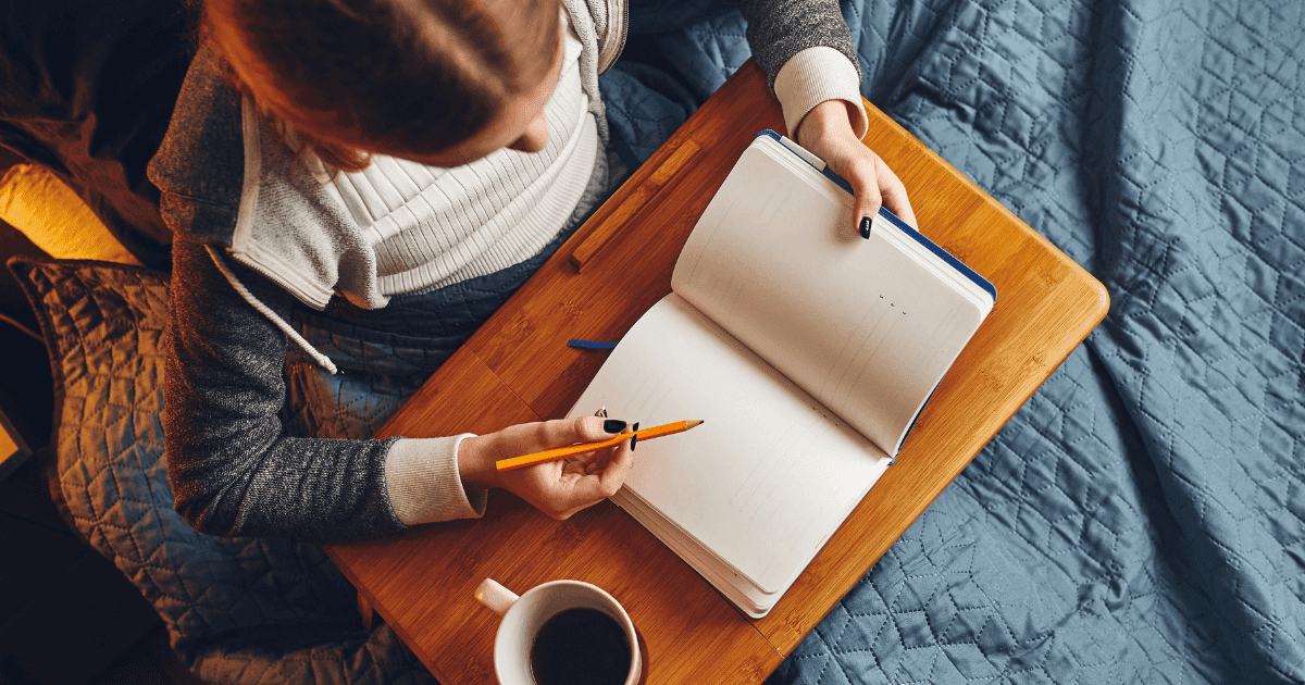 How Many Sentences Are in a Paragraph? Writing Tips | Fictionary