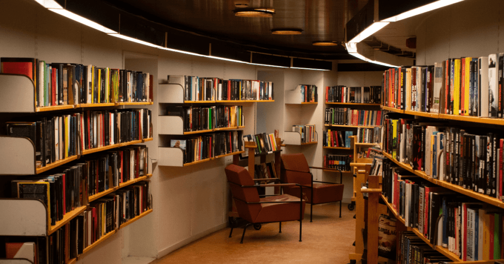 25 Best Fiction Books Everyone Should Read | Fictionary