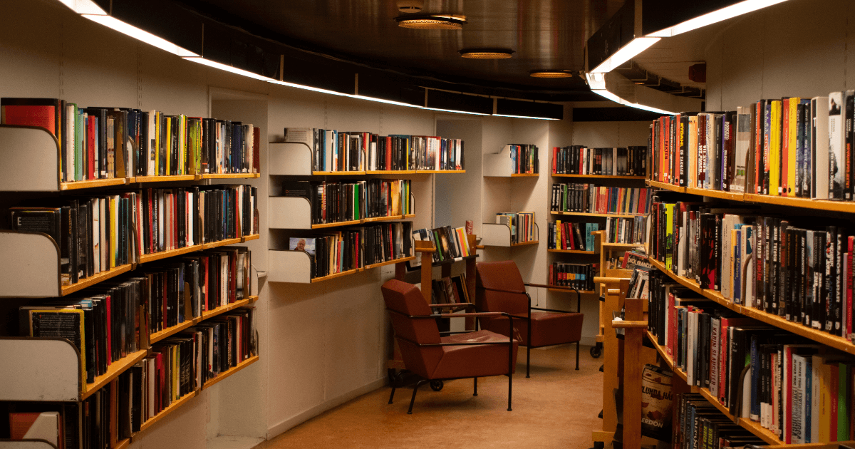 25 Best Fiction Books Everyone Should Read | Fictionary