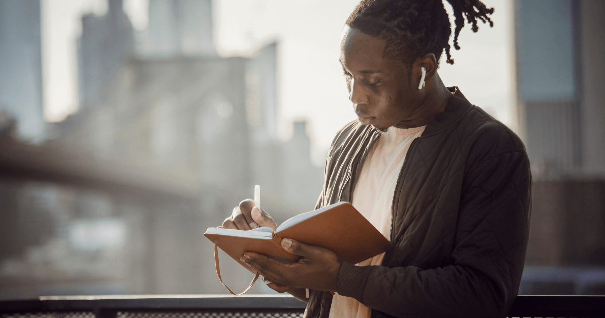 How to Write a Theme Statement (+ Examples) | Fictionary